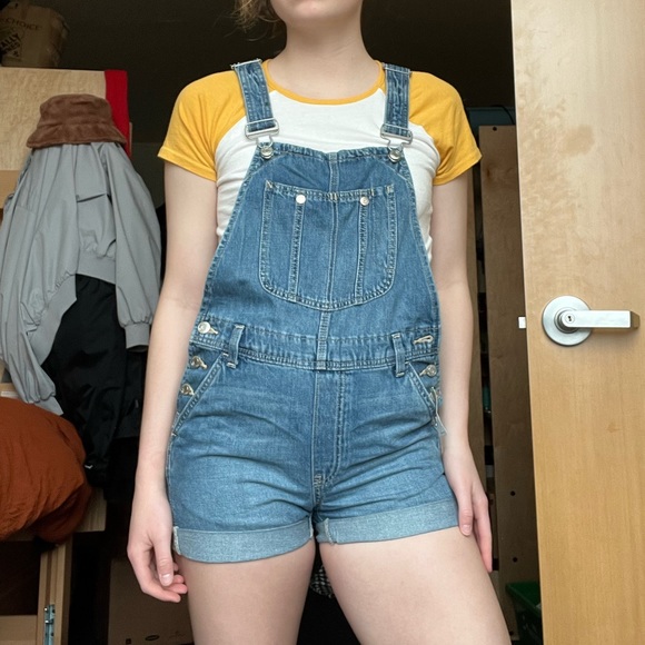 GAP | Jeans | Overall Shorts | Poshmark